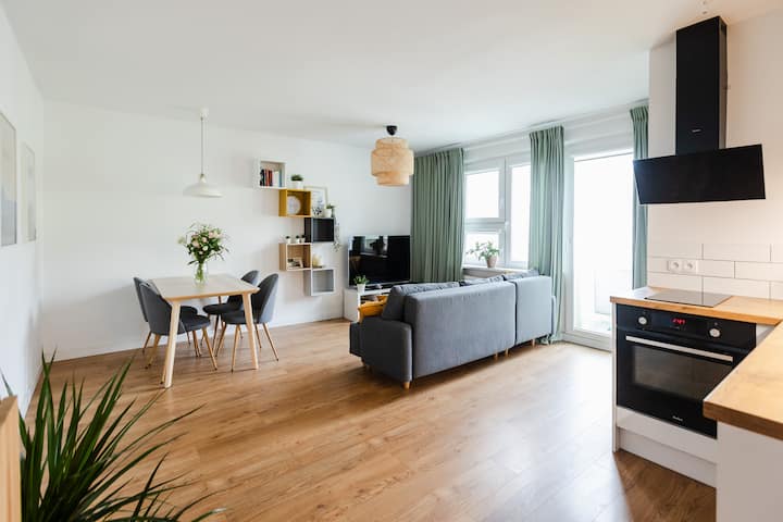Przytulny I Nowoczesny Apartament W Centrum Gdyni - Gdynia