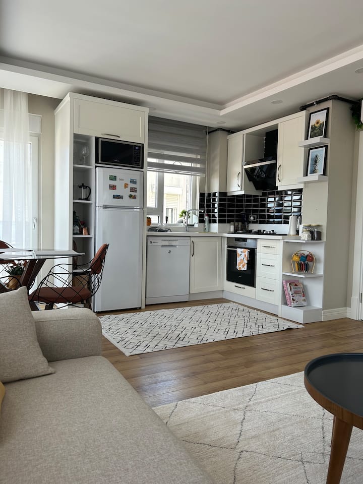 Central Cosy Apartment - Antalya