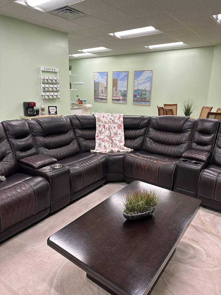 Diamond In The Ruff | Pet Friendly Apartment - Wilmington, NC