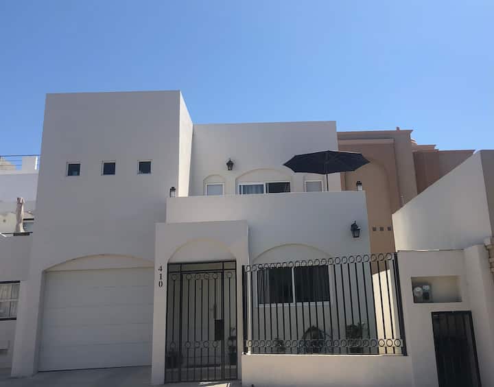 Fun, Large Safe And Stunning Views House - Ensenada