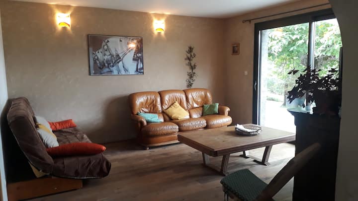 Gite Calme  Avec Vue Magnifique - Mens