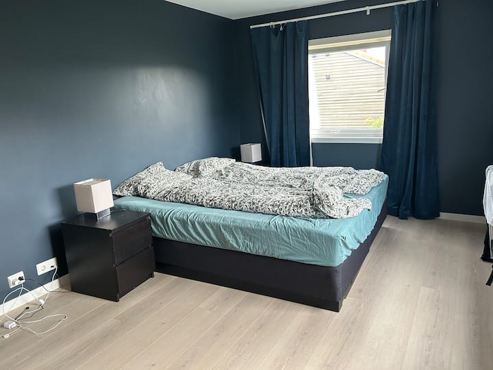 Romslig Enebolig Med Hage: Perfekt For Ons & Ferie - Stavanger