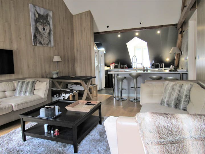 Nid Douillet Au Centre De Luchon - Bagnères-de-Luchon