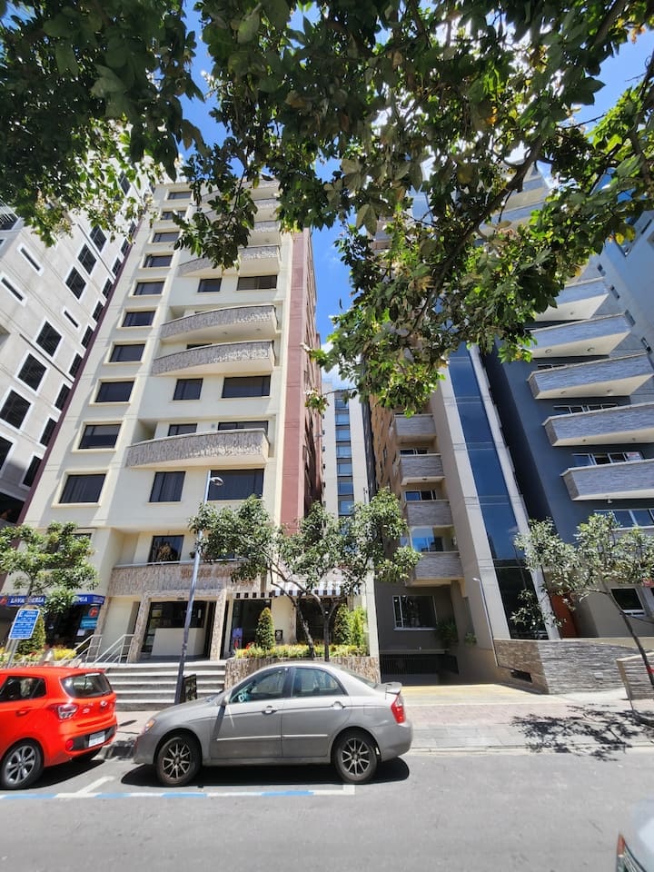 Beautiful Suite In The Best Neighborhood In Quito - Quito