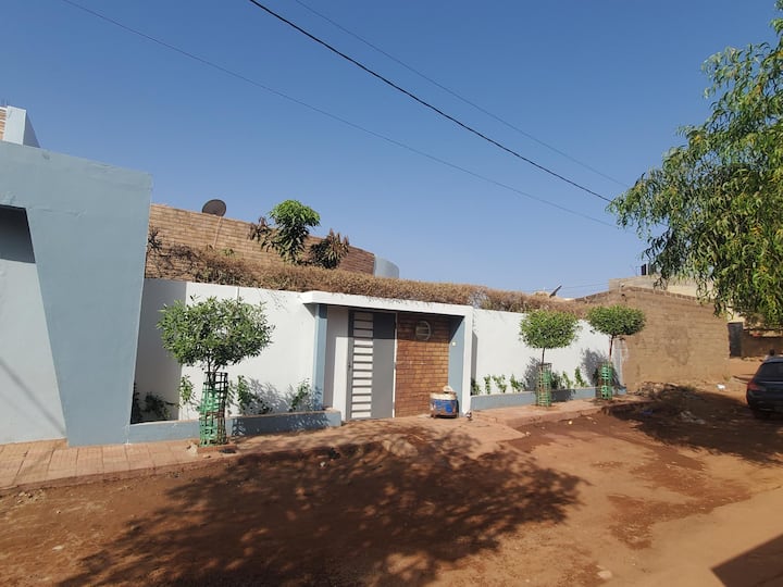 Nice Villa For Temporary Rent Good Location - Bamako