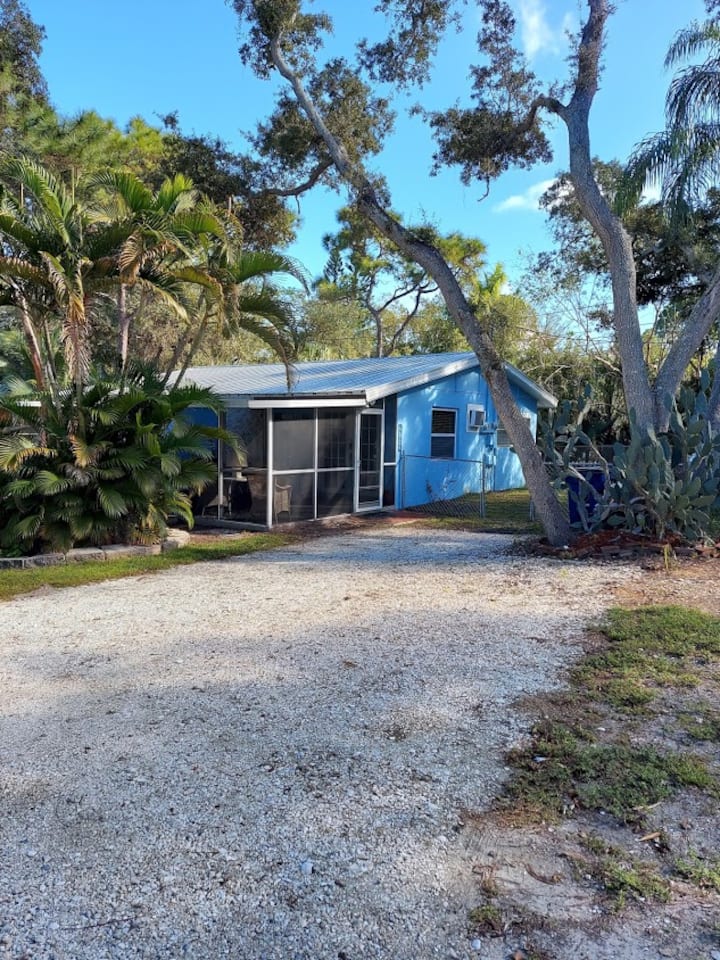 Spacious Updated On River 1.3 Mi To Beach Kit W&d - Bonita Springs, FL