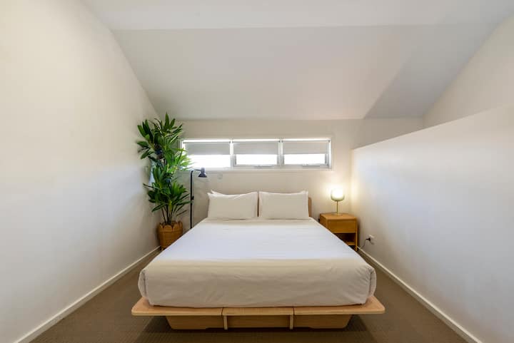 Stylish Split-level Apartment In Central Gawler - Roseworthy