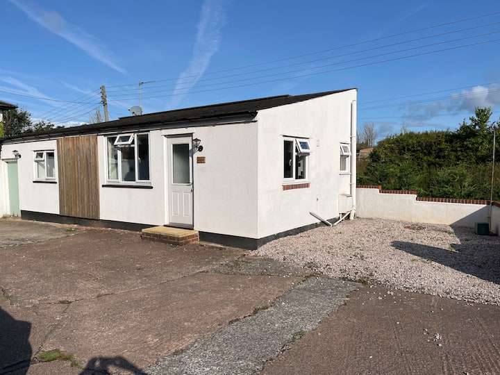 One Bedroom Bungalow - Taunton