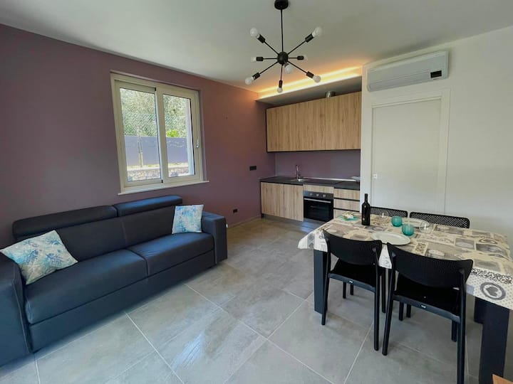 Taormina-appartamento In Villa Con Idromassaggio- - Loano