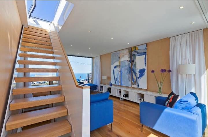 Spectacular Modernist House By The Beach - St Ives