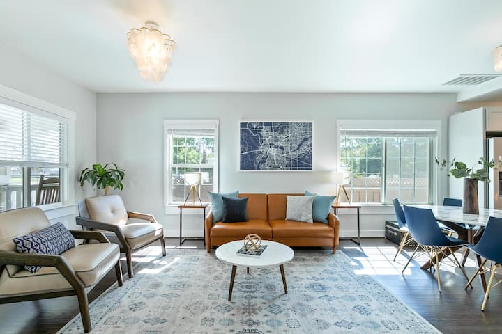 Modern And Updated Home In East Sacramento. - Sacramento, CA