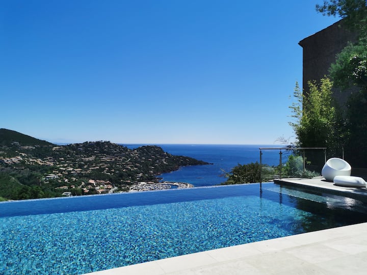 Villa Moderne Avec Piscine Et Vue Spectaculaire - Saint-Raphaël
