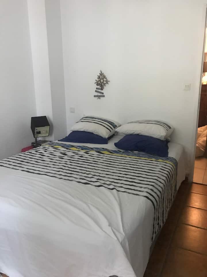 Chambre D’hôte Isolée Ds Appartement - Gordes