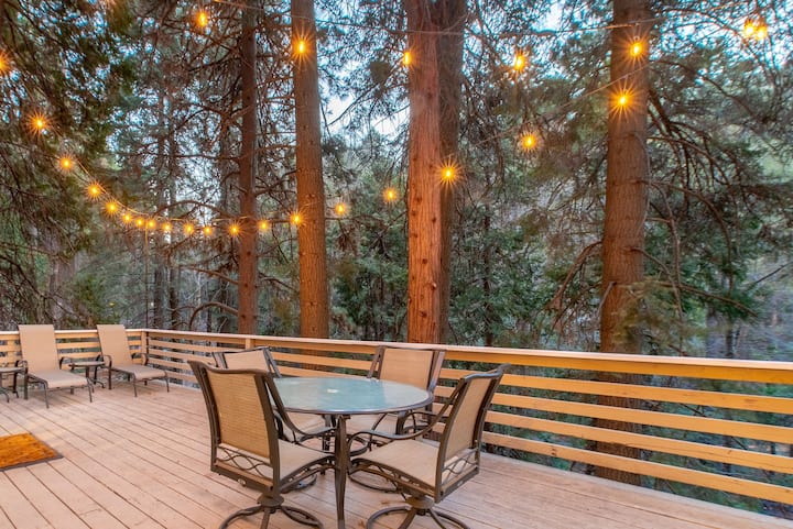 Lush Forest Views! Secluded Cozy Cabin! - Lake Arrowhead, CA