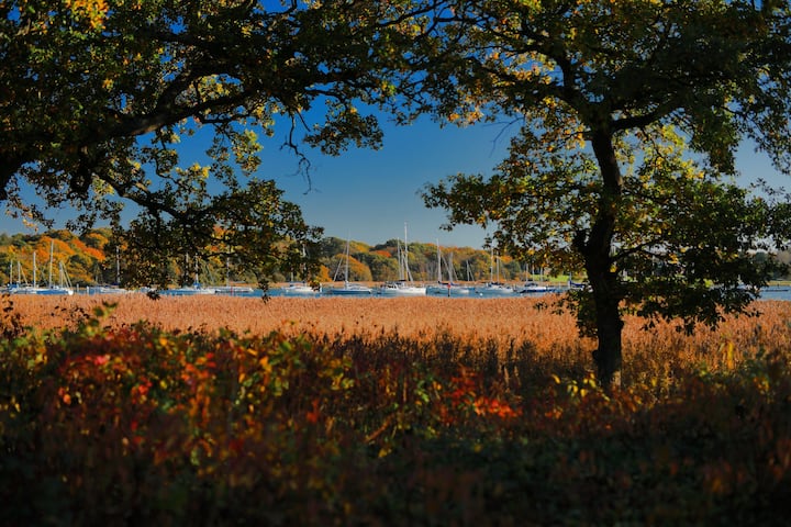 Quarters, Hamble, Hampshire - Chill, Sail, Explore - Southampton