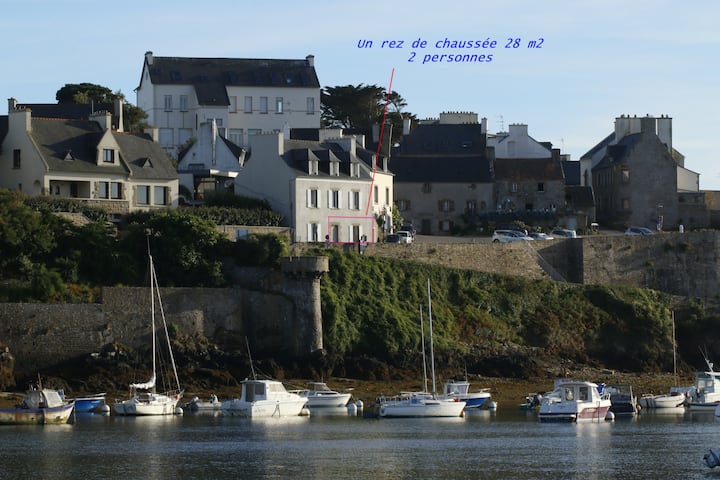 Un Rez De Chaussée 2 Pers  Sur Le Port Du Conquet - Le Conquet