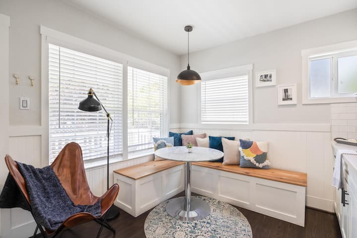 Modern And Updated Suite In East Sacramento. - Sacramento, CA