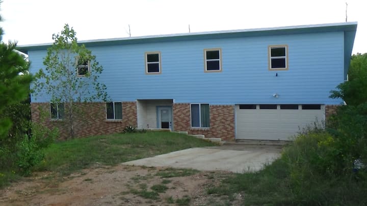 Lost Pines Lake House - Bastrop, TX