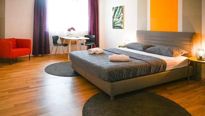 Backpacker Apartment Naschmarkt - Wien