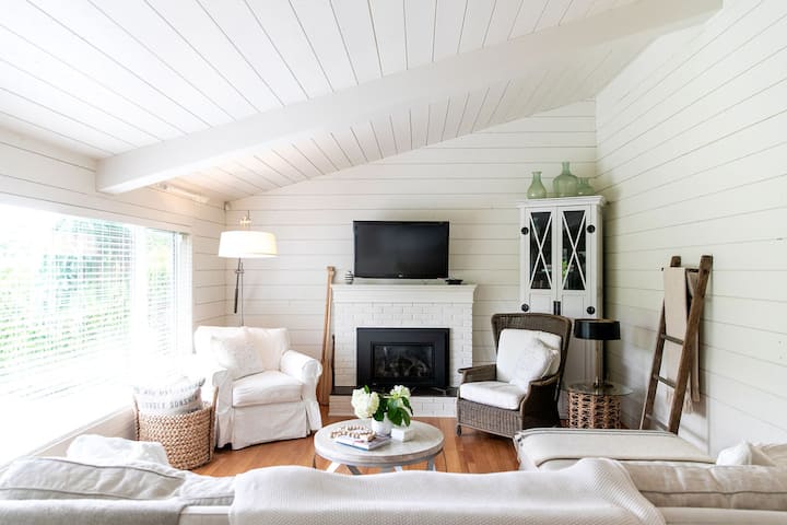 Okanagan Getaway - Kelowna