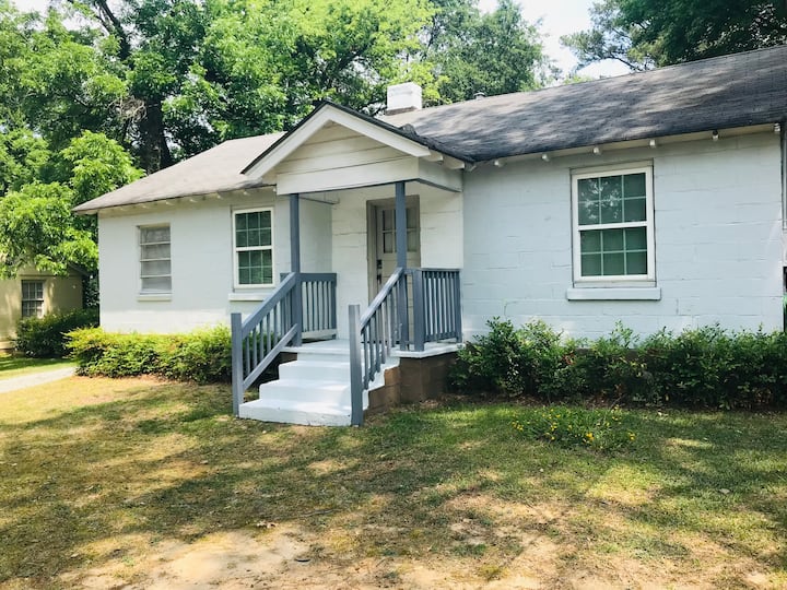 Lazy Retreat House - Macon, GA