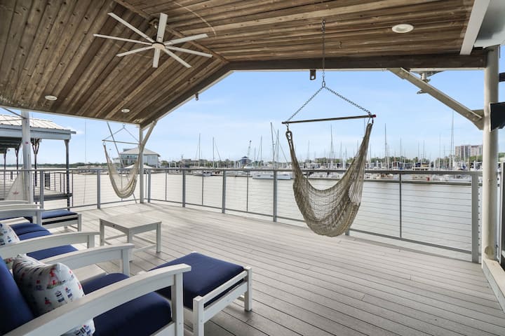 Lakefront-Marina in back! Get-a-way in New Orleans - Townhouses for ...