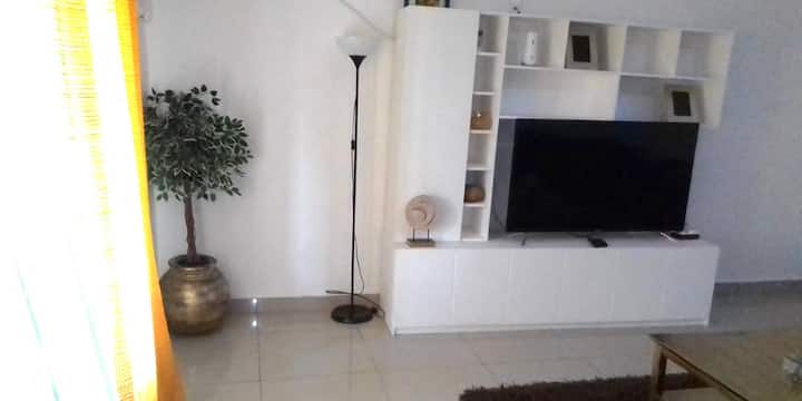 Beautiful, Gated House With Security At Spurroad. - Freetown