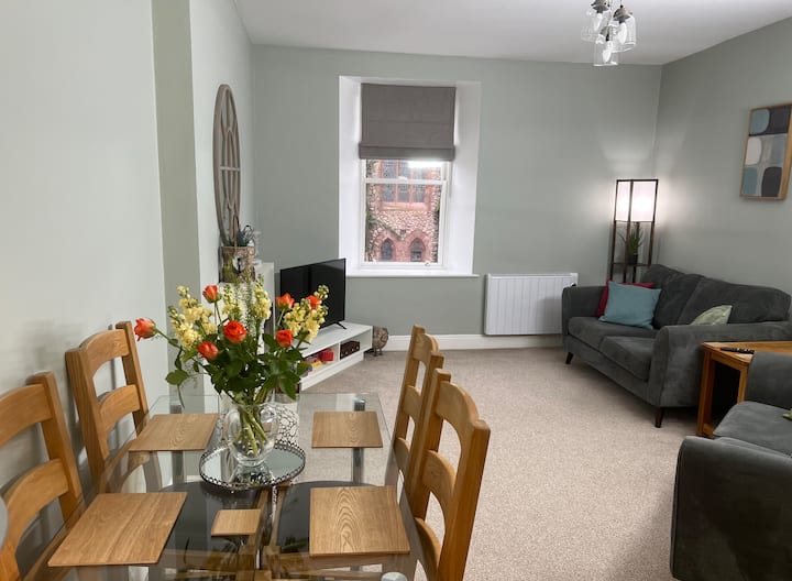 Contemporary Town Centre 2 Bedroom Flat S1 - Saint Bees