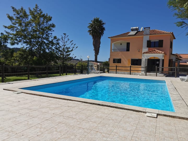 Pool& Lawn Up To 12 Pax-family Neighbourhood - Portugal