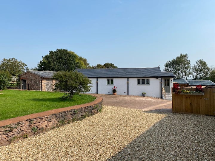 Morses Barn - A Stunning Rural Retreat - Devon