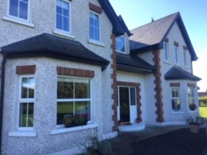 Horseshoe House - Ashbourne