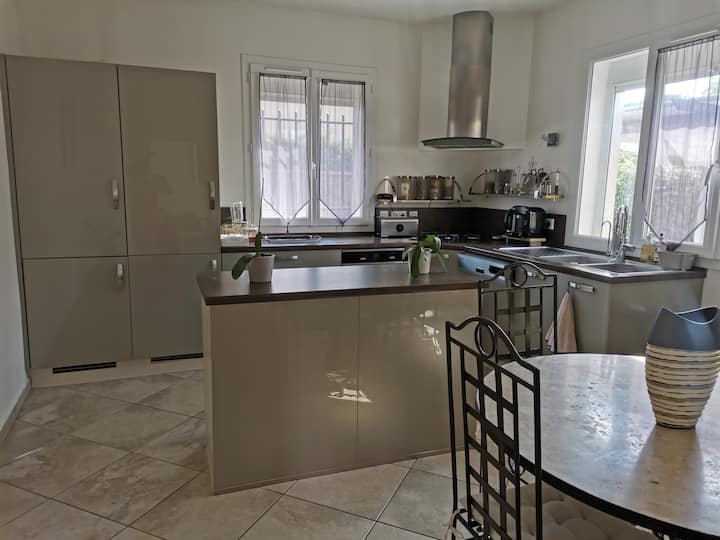 Chambre D'hôtes, Dans Villa, La Londe Les Maures - Hyères