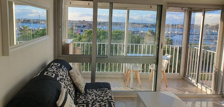 Beau Studio Avec Vue Exceptionnelle Sur Port - Agde
