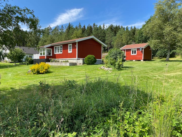 Bohuslän Cottage On The Countryside! Near To Ocean - Tanumshede