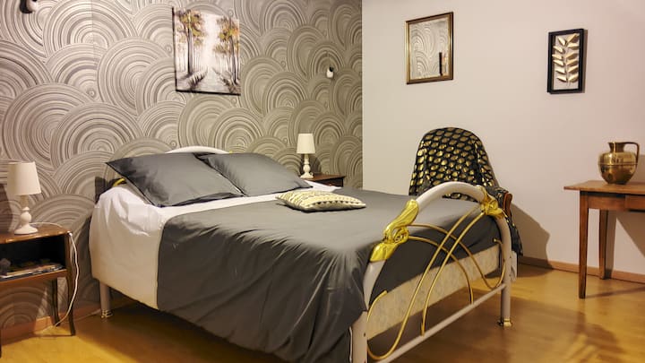 " A La Bonne Franquette " - Châteaubourg