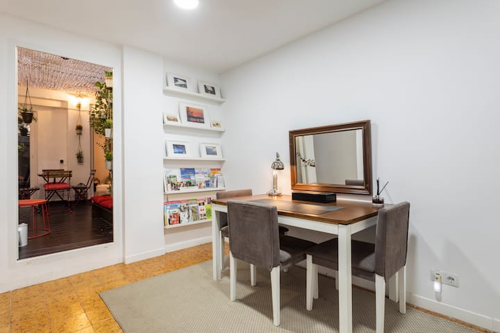 Habitacion Barrio Centrico Con  Patio - Valencia