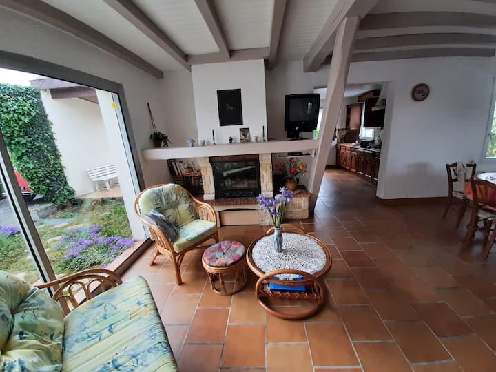 Maison Et Jardin Clos De Murs 5 Min De La Plage - Saint-Pierre-d'Oléron