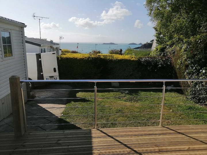 Accès Direct à La Plage - Cancale
