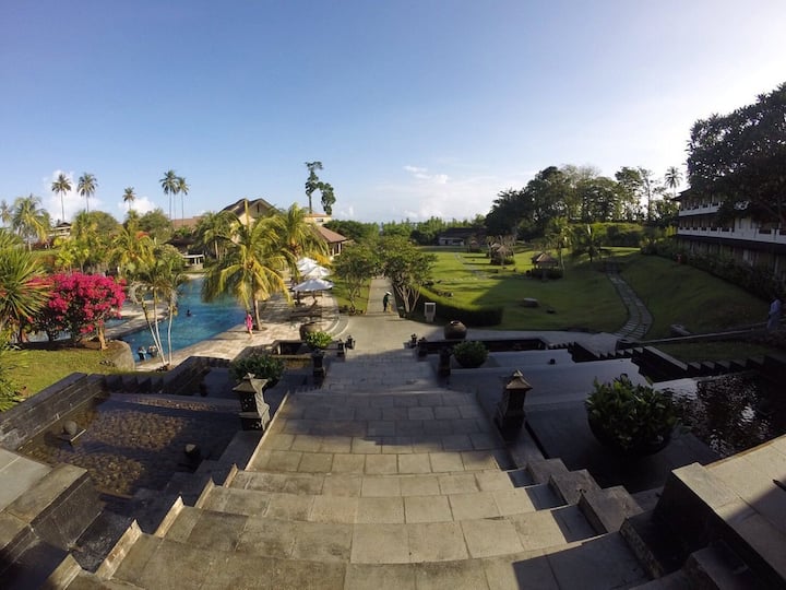 Near Harbor Manado Standart Room 4adult Breakfast - Manado
