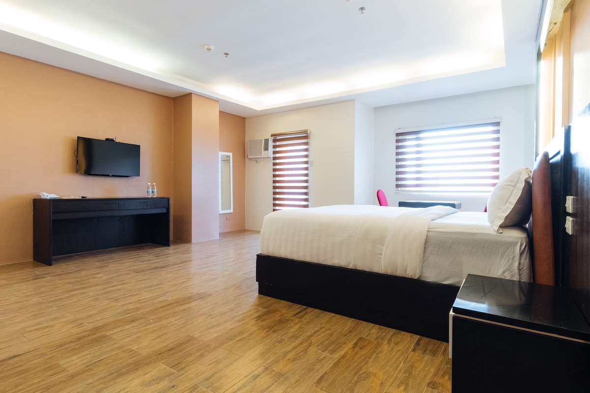 Northpointe Residences Superior Queen Room - Hotels for Rent in Quezon ...
