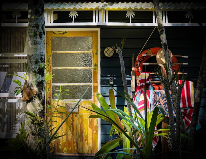 The Port Douglas Artists' Nook - Port Douglas