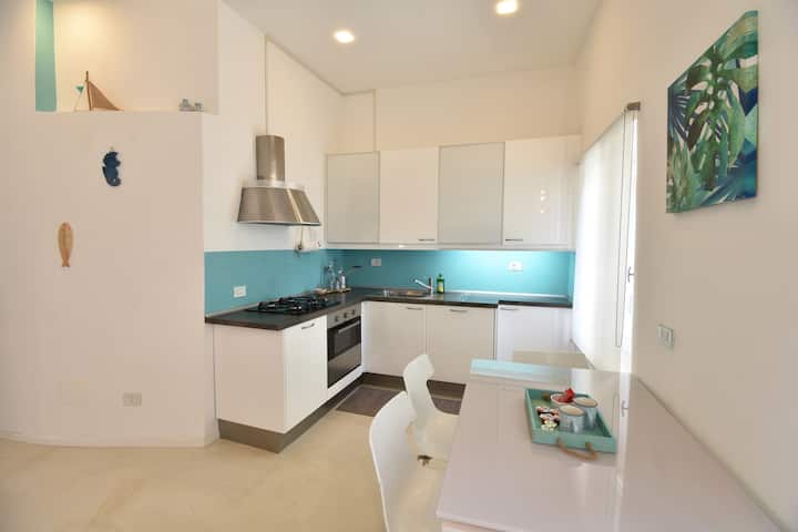 Apartment In Savona Historical Centre Near The Sea - Vado Ligure