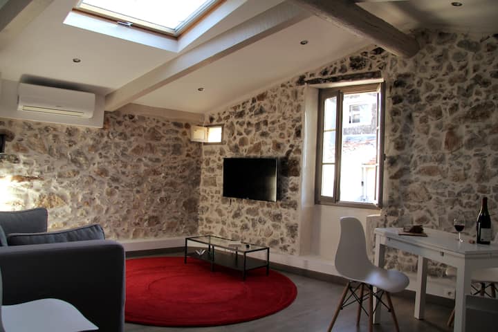 Un Nid Au Cœur Du Vieil Antibes - Juan-les-Pins