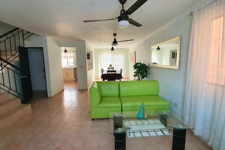 Cancun Home 5 Miles From The Beach! - Cancún