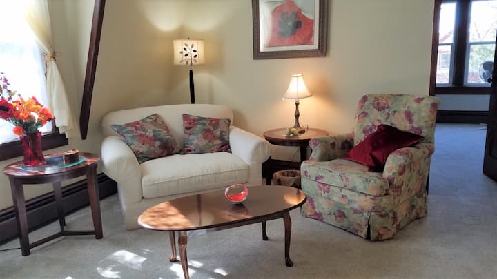 Georgia O'keeffe Suite At The Museum House - Cheyenne, WY