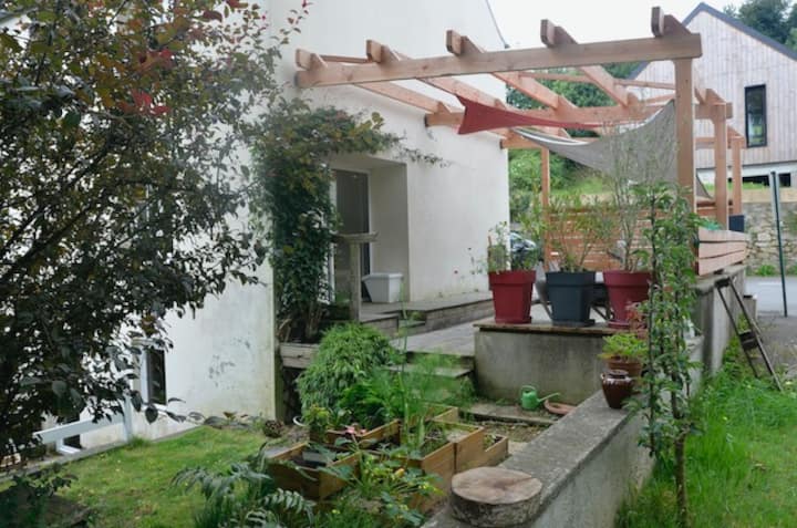 Maison De Village Avec Vue Arborée, Idéale Famille - Plougasnou