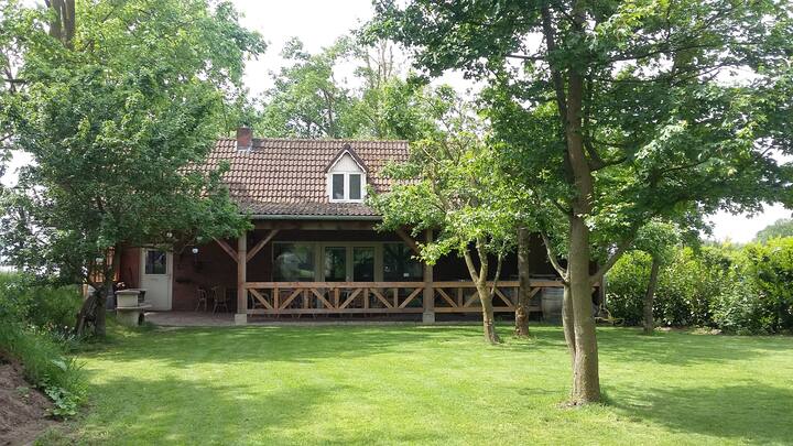 Luxe Landhuisje Met Grote Veranda En Hottub - Netherlands