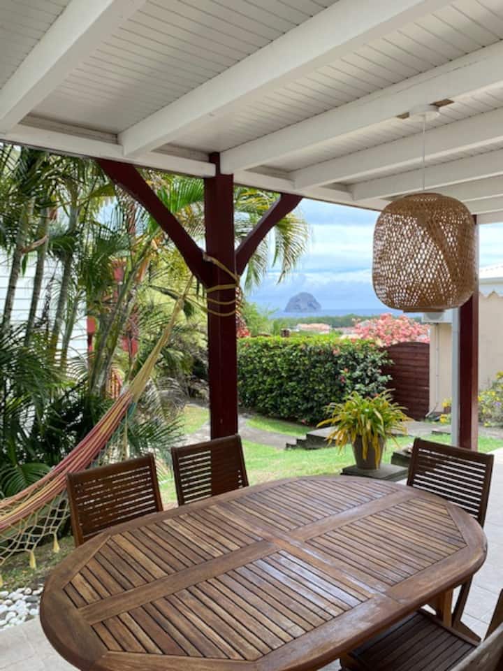 Superbe "Chalet Créole"  Avec Piscine Et Vue Mer - Martinique