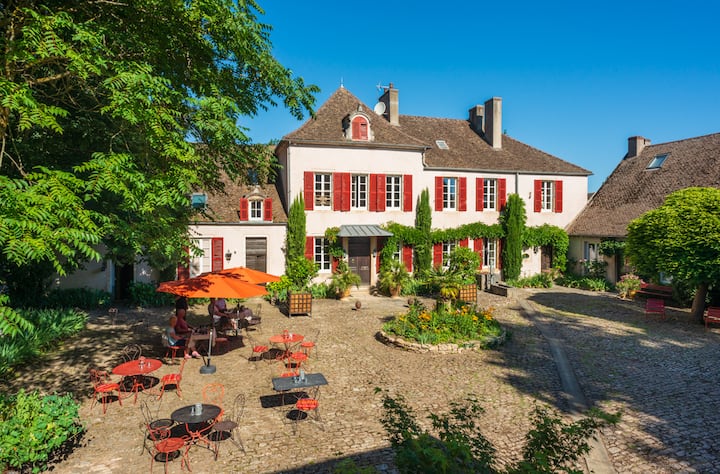 Appartement Dans Un Domaine "Maison-le-village" - Beaune