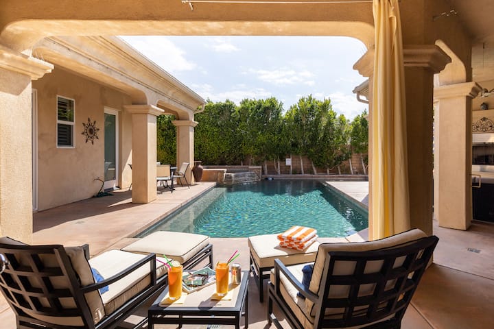 Luxurious 4 Bedroom Palm Springs Estate - Palm Springs, CA